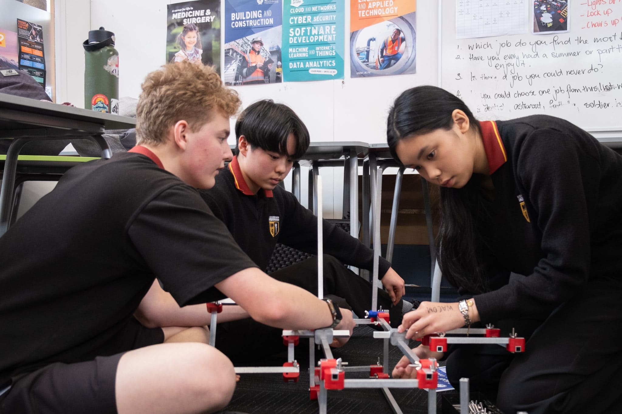 EPr08 Senior Engineering Competition - Henderson High School